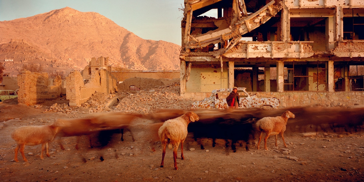 Photography Workshop with Simon Norfolk | Fundación MAPFRE